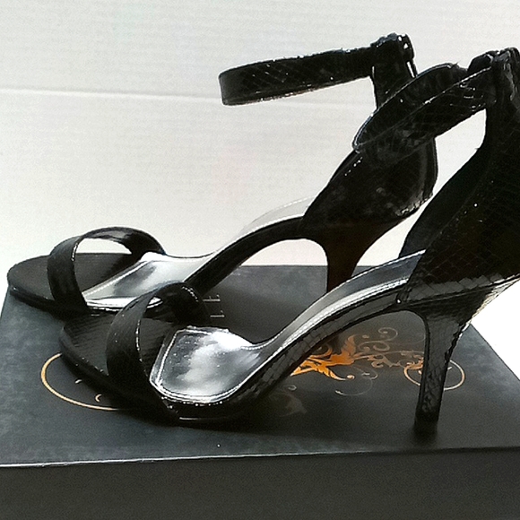 Diba | Shoes | Diba Style Bianca Black Snake Heels Nib 85 | Poshmark